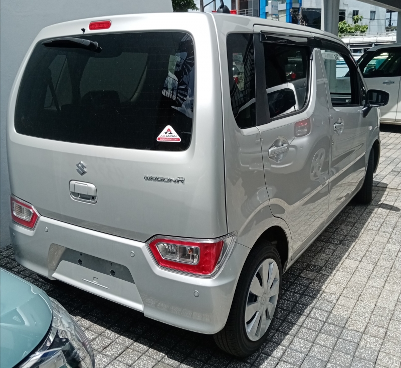 SUZUKI WAGON R FX (SILVER ) - SUZUKI WAGON R FX (SILVER )